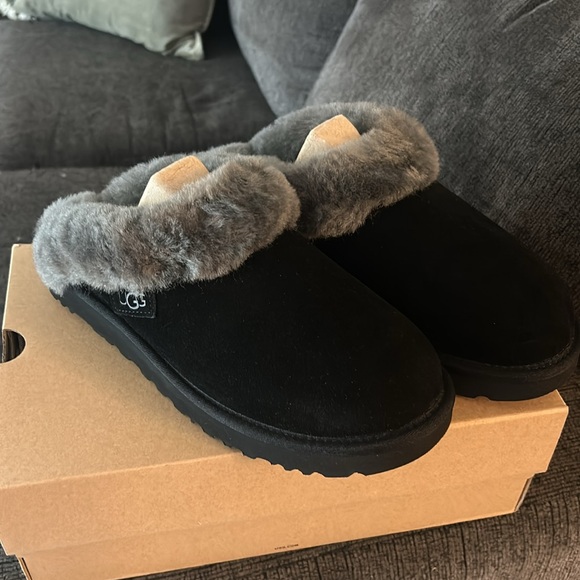 UGG | Shoes | Ugg Cluggette Slippers Womens Size | Poshmark